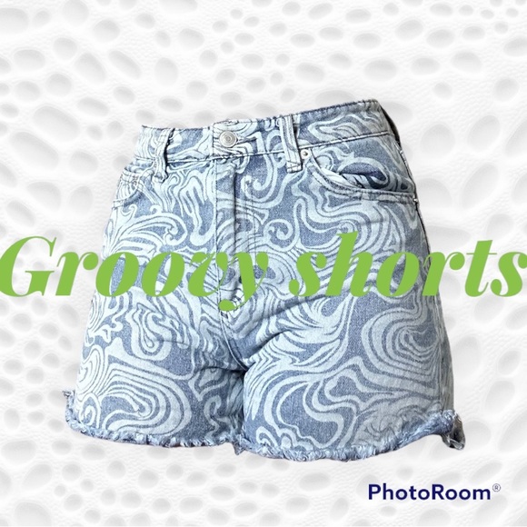 No Boundaries | Shorts | Wavy Shorts | Poshmark